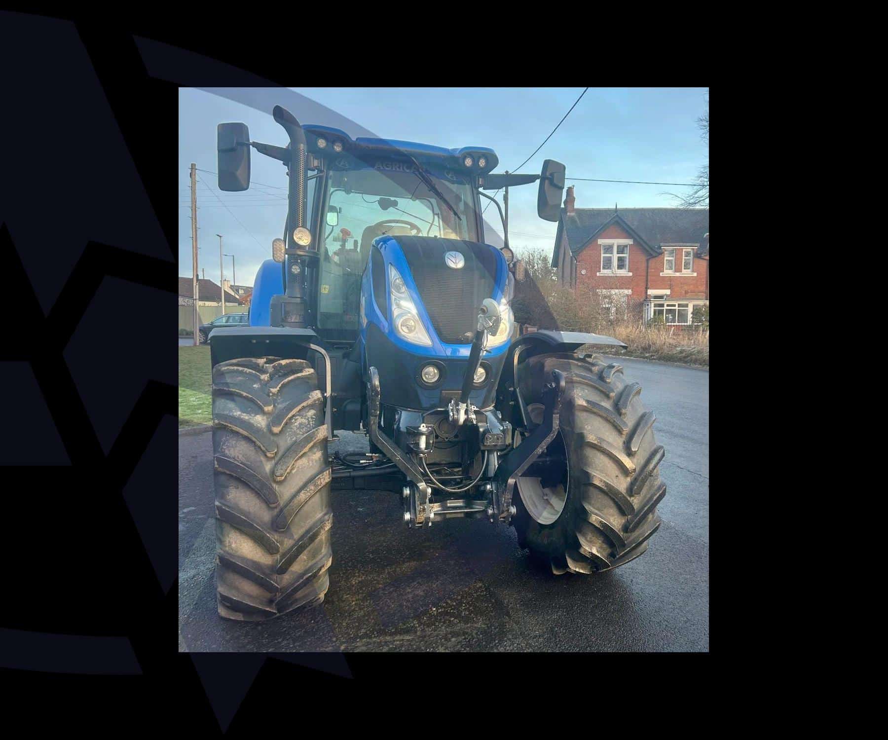 New Holland T7.210 RC Tractor - Agricar