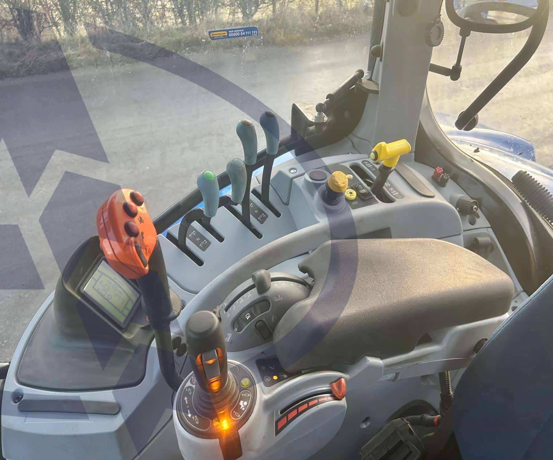 New Holland T7.210 RC Tractor - Agricar